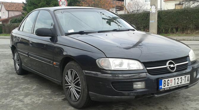 Polovni Opel Omega 2.0 1998. godište - Beograd