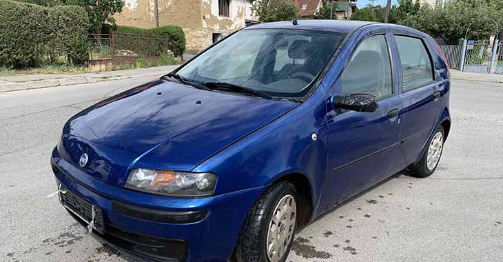 Otkupljeni Oštećeni Fiat Punto druge generacije iz Lozovika